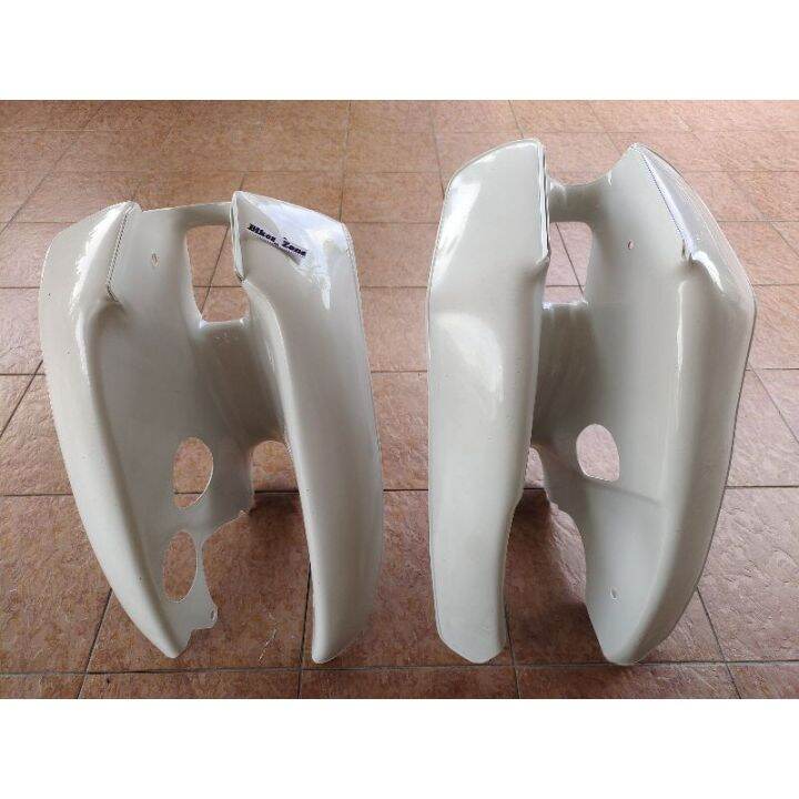 HONDA C70 /GBO /GBOJ LEG SHIELD /KEPAK PUTIH /LEG SHIELD BUSH | Lazada
