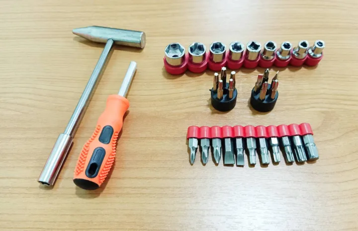 ไขควง ชุดไขควง อุปปกรณ์ช่าง เครื่องมือช่าง CH0063 | Lazada.co.th