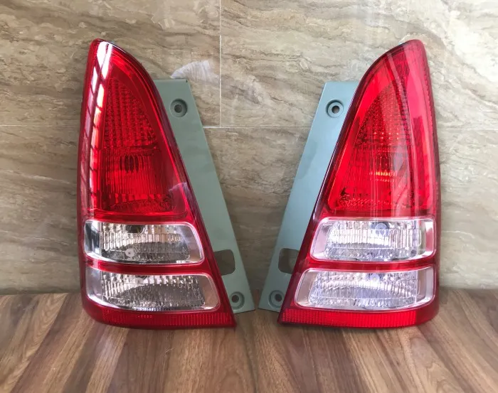 HARGA LAMPU STOP TAIL / STOPLAMP BELAKANG LAMP ASSY INNOVA / Inova Lama ...