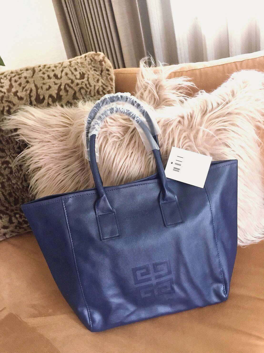 Best Seller!🎉 GV Soft Leather Shoulder Handbags (Limited edition) GWP ...