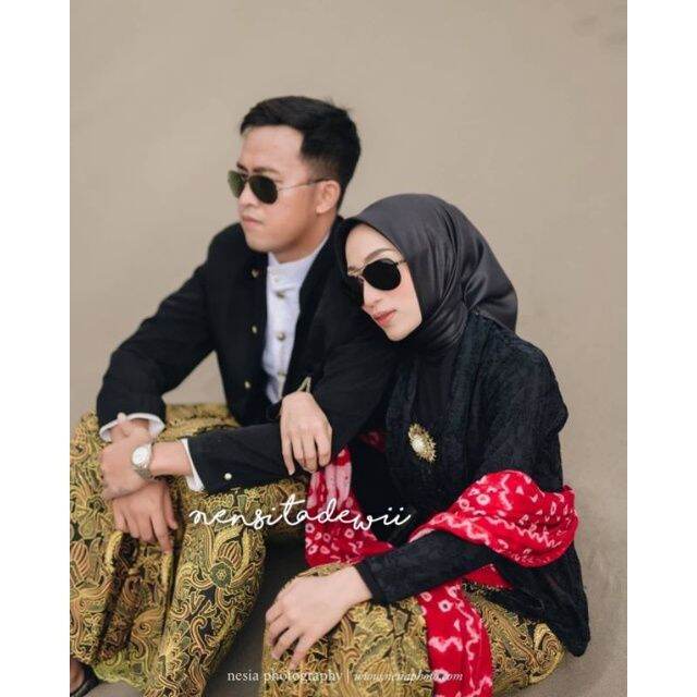 Sepasang Baju Prewed / Baju Couple Adat Jawa - Solo, Motif Pisang Bali ...