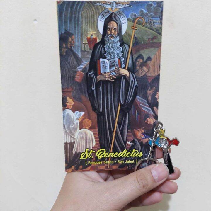 PAKET GANTUNGAN KUNCI SALIB MEDALI ST. BENEDIKTUS DAN LEMBAR DOA ST ...