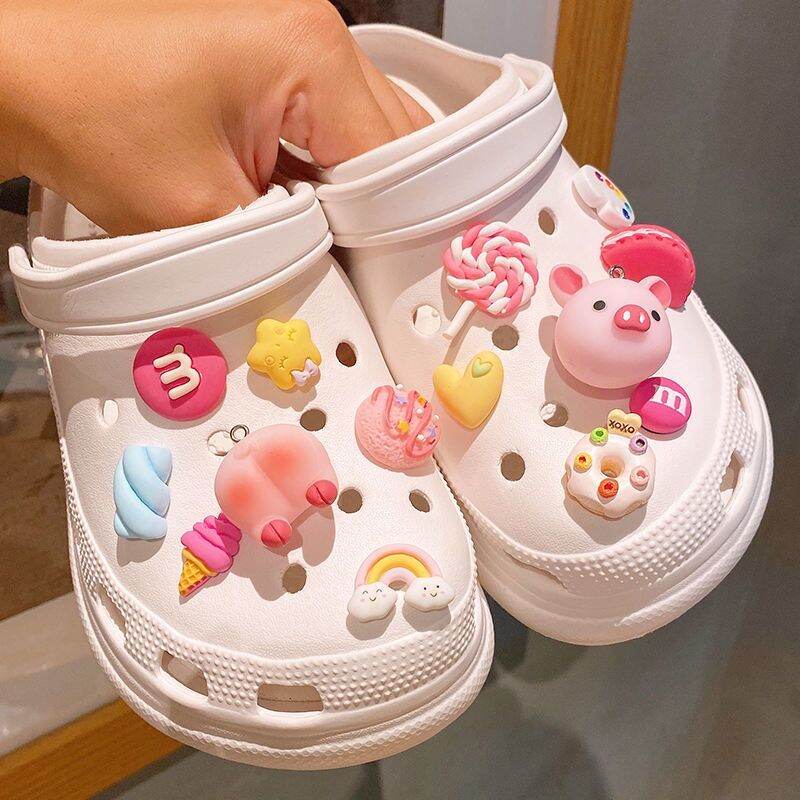 Crock Jibbitz Croc อุปกรณ์เสริมรองเท้าเป็ดสีเหลืองตกแต่งด้วยเข็มกลัด ...
