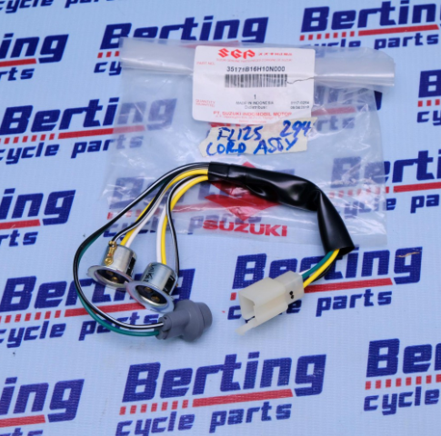 SGP HEADLIGHT SOCKET Suzuki Shogun 125 Tulisan Genuine 35171-16H10-000 ...