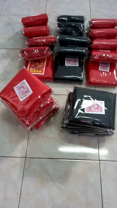 KAIN STAGEN LILIT MERAH DAN HITAM( HARGA PER 1MRTER )LLEBAR KAIN 86CM ...