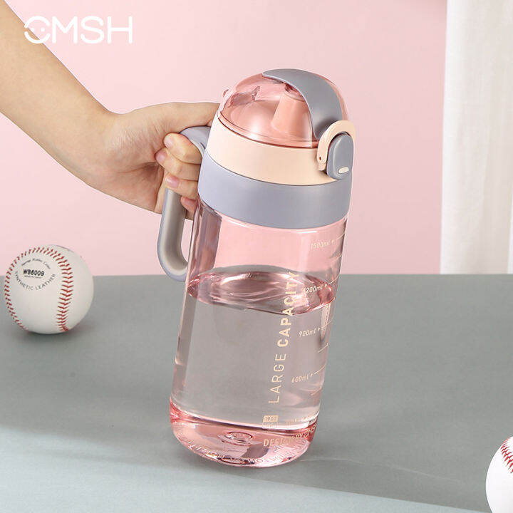 TKK(cmsh) ขวดน้ำ 2 ลิตร พร้อมด้ามจับพกพาสะดวก แถมหลอดดูด ความจุใหญ่ เหมาะสำหรับการเต็นท์ การ ...