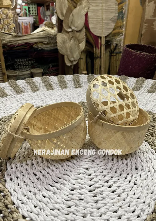 besek bambu/tempat buah keranjang anyaman bambu/besek mini cod | Lazada ...