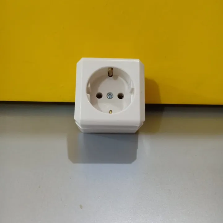 Stopkontak outbow Stop Kontak Merk Broco 15410 Stop Segi OB | Lazada ...