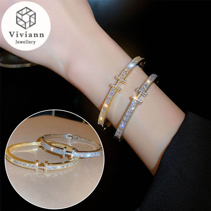 Branded bangles store