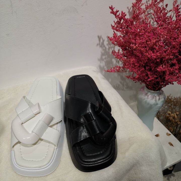 รองเท้าแตะแบบสวม แต่งตัวคล้องตรงหัว ดีไซน์หรูหรา พื้นนุ่ม วัสดุแข็งแรง ...