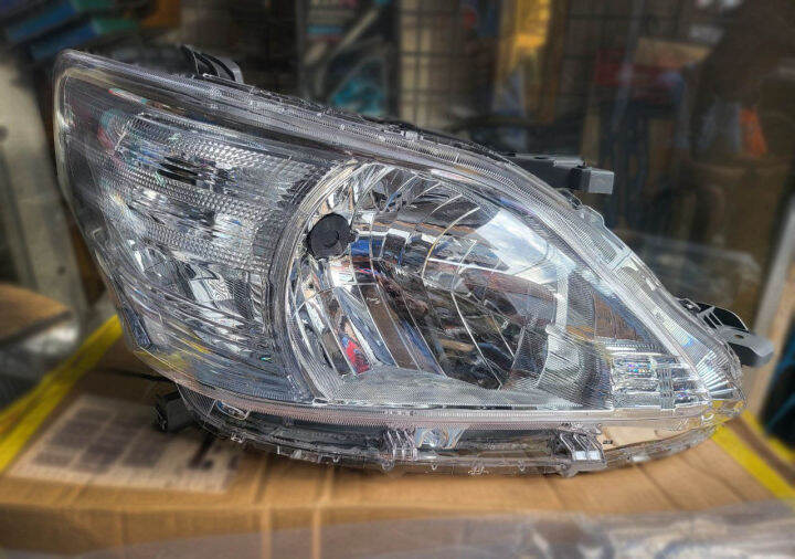 Toyota Innova 2012 to 2015 Head Light Head Lamp Assembly | Lazada PH
