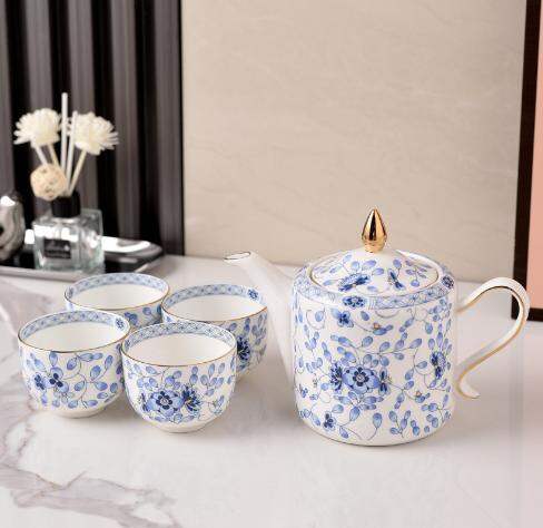 Japan NARUMI Minghai family a pot of four cups of bone porcelain red ...