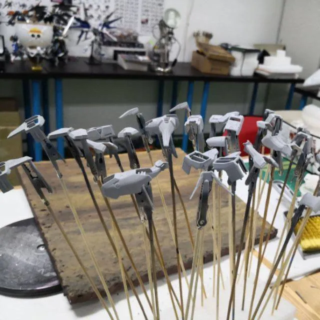 Gunpla Clip Painting Sticks for Hobby Painting and Airbrush Bandai ...