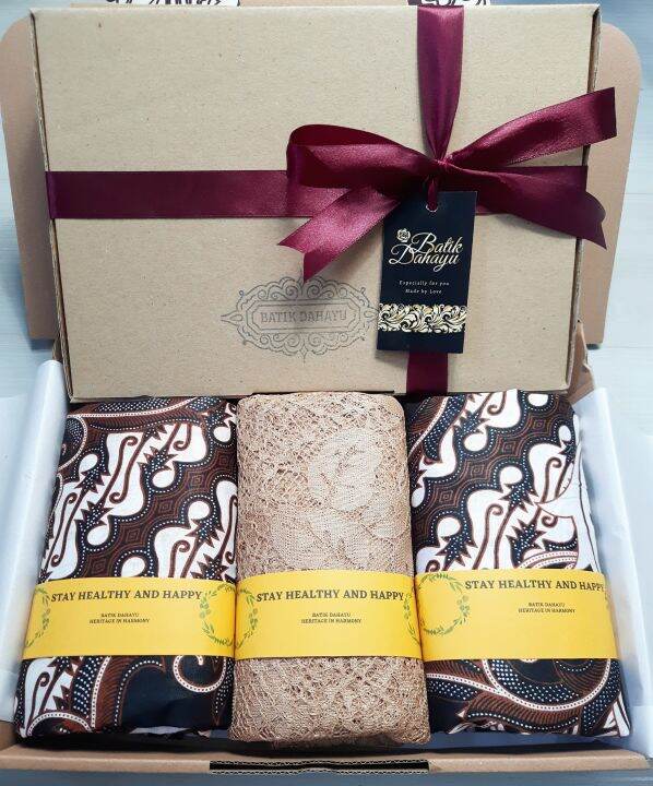 Hampers Kado Untuk Pernikahan Couple Kain Batik/Kado Wedding Pernikahan ...