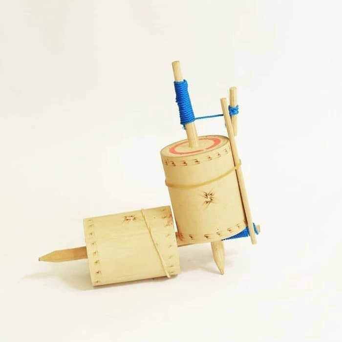 Mainan Tradisional Jadul Anak Gangsing Gasing Panggal Bambu Suara ...