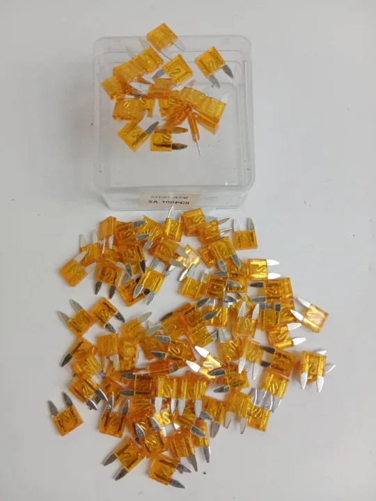 Sikring motor ukuran 5A kecil / sikring tancap colok isi 100 pcs ...