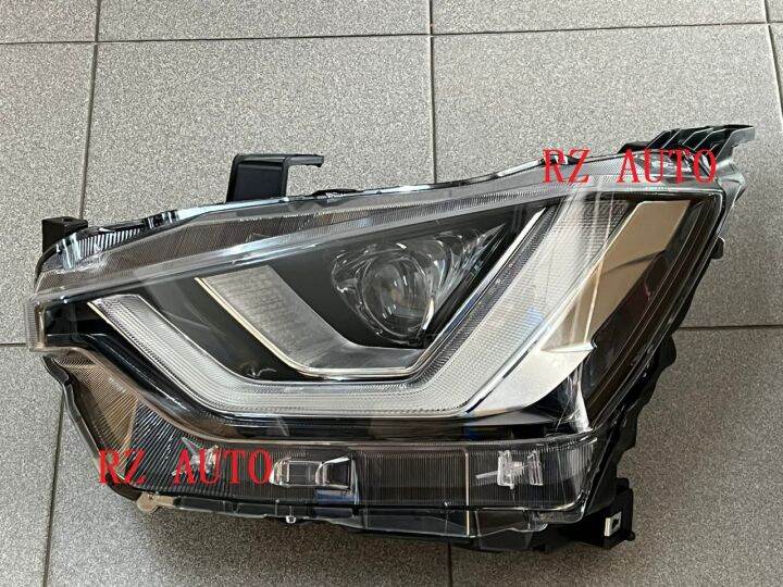 ISUZU DMAX D MAX D-MAX 2020 2021 2022 HEAD LAMP FRONT LIGHT LAMPU DEPAN ...
