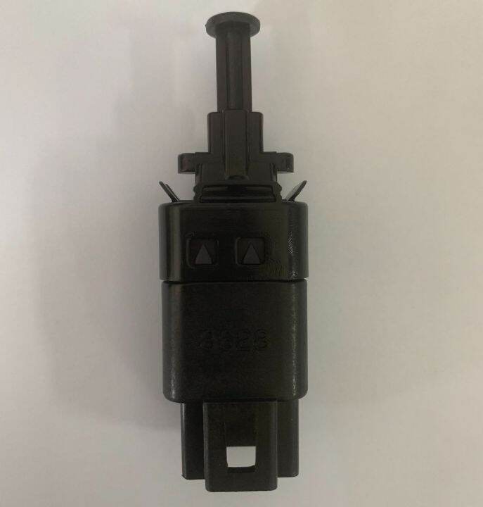 GM Stop Lamp Switch for Chevrolet Optra M/T / Chevrolet Spark A/T 2005 ...