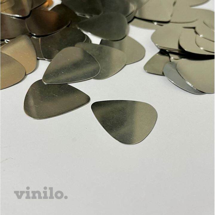 Premium Quality Metal Guitar Pick (Sold Per Piece) - 0.3mm Metal Pick ...