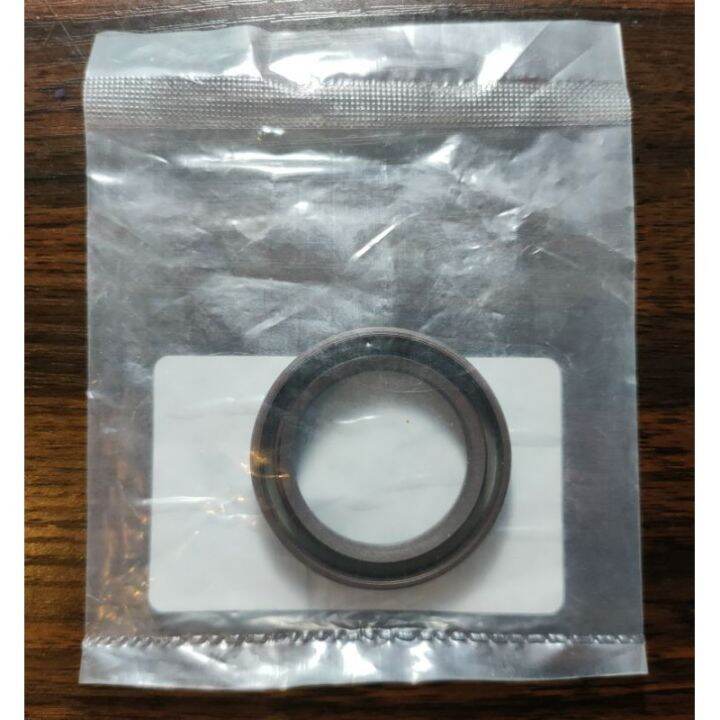 FRONT CRANKSHAFT OIL SEAL ORIGINAL HYUNDAI EON / I 10 / GETZ 1.1, KIA ...
