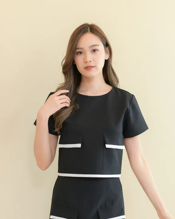 CRAYONBRAND - เสื้อรุ่น Two pocket peep top | Lazada.co.th