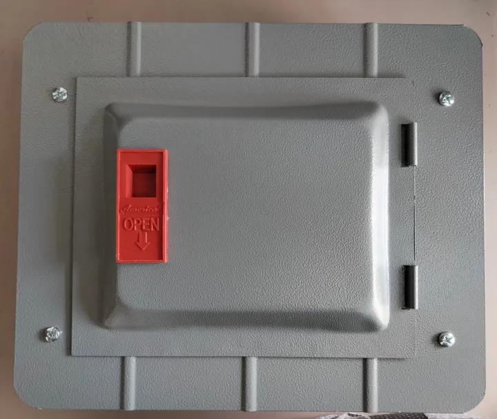 AMERICA PANEL BOX 2 POLE PLUG IN 2 BRANCHES ( 4 HOLES) | Lazada PH