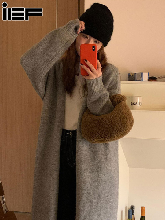 IEF 2023สีเทาใหม่ของเสื้อคาร์ดิแกนถักผู้หญิงคนขี้เกียจผ่อนคลายความยาวกลางเหนือเข่าสเวตเตอร์โค้ท ...