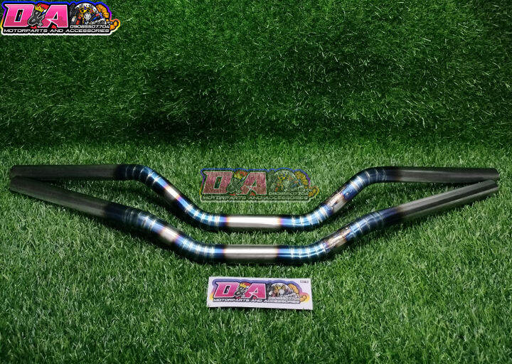 MU-FAC HANDLE BAR TITANIUM W/ EMBLEM NMAX V1 / NMAX V2 / PCX 150 / PCX ...