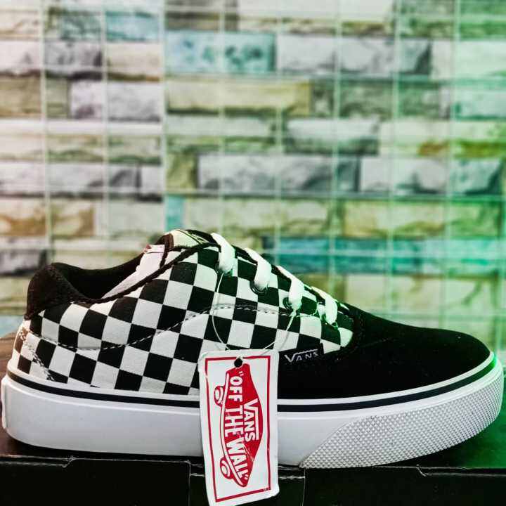sepatu vans catur ,dengan model yang elegan dan cocok buat aktifitas ...
