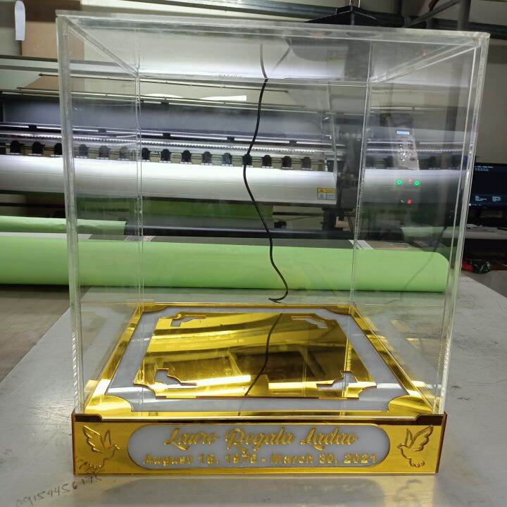 ACRYLIC URN BOX GOLD BASE LIGHTED | Lazada PH