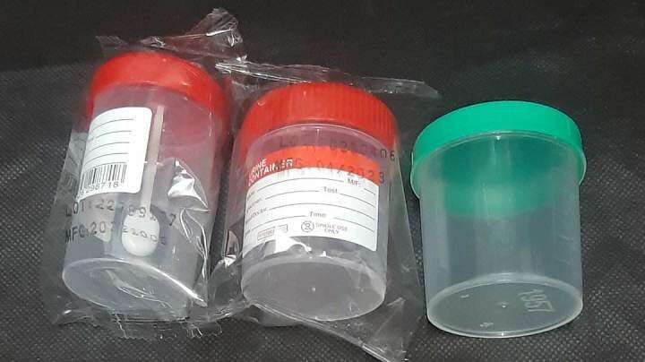 STERILE/NON-STERILE URINE/STOOL/SPECIMEN COLLECTOR WITH SCREW-TOP ...