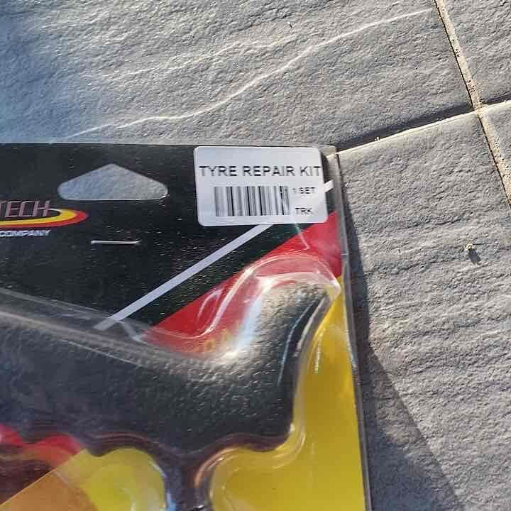 MITRATECH CACING TAYAR TYRE REPAIR KITS KIT TAYAR PUNCET PAKAI | Lazada