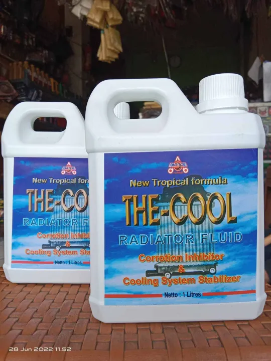 air radiator/colant 1 liter... bisa untuk semua jenis motor dan mobil ...