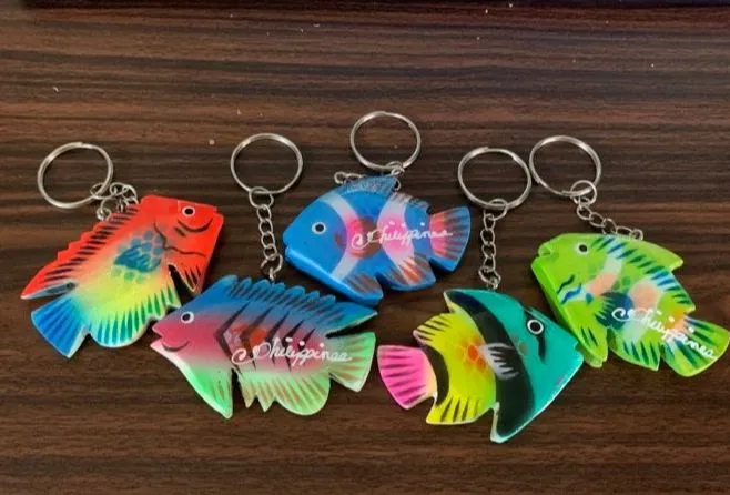 PHILIPPINES KeyChain Wooden Native Philippines Souvenir Keychain Key ...