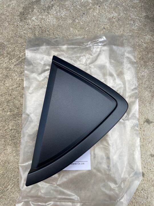 (ของแท้) DB2M50M50B ชิ้นสามเหลี่ยม แผงตกแต่ง ประตูหลัง หรือ หน้า (ข้าง ...