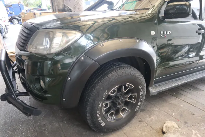 Toyota Hilux Vigo 2012 to 2015 Fender flare Bushwacker | Lazada PH