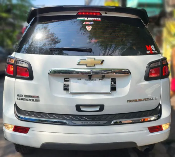 Chevrolet Trailblazer 2013 to 2016 Rear Spoiler [Matte Black] | Lazada PH
