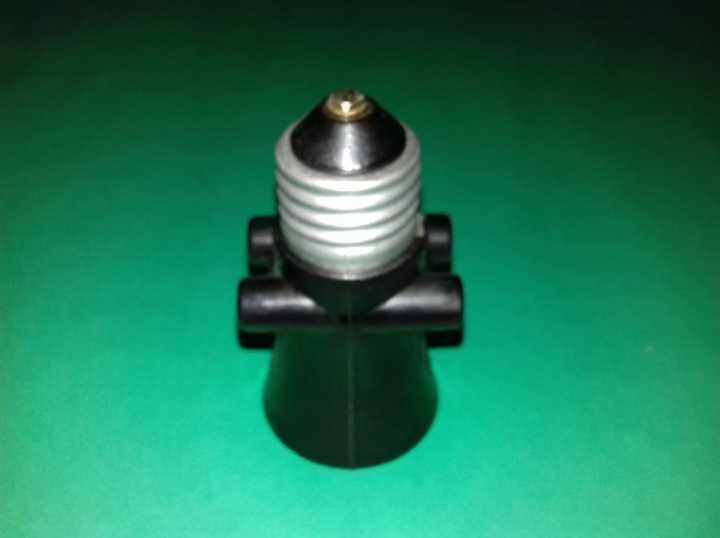 Fitting Lampu Bohlam Plafon Plus Stop Kontak Colokan Merk Broco Broko ...