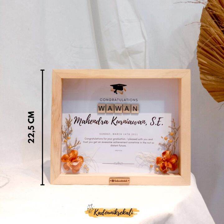 Scrabble Frame 10R Kadouniksekali - Kado Wisuda Graduation Kenang ...