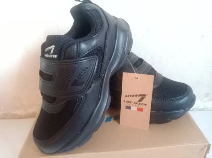 LINE 7 1110A BLACK SCHOOL SHOES / KASUT SEKOLAH LINE 7 | Lazada