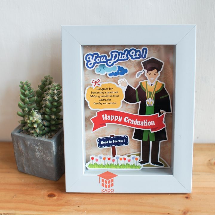 Kado Wisuda Cowok Scrap Frame Custom Pop Up 3D Karakter Size A5 ...