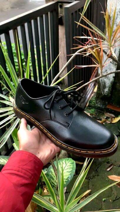 Sepatu Docmart 3hole pendek / Docmartens / Sepatu Kulit pantofel ...