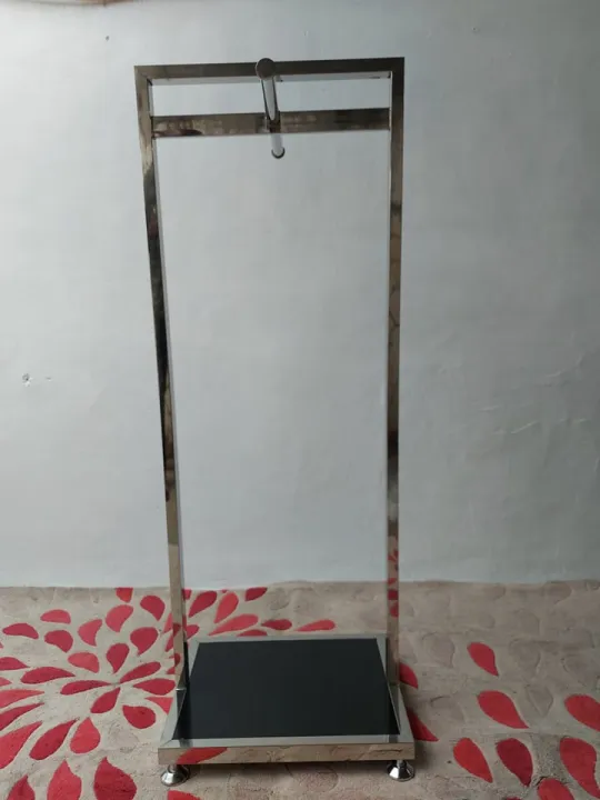 Rack Modern Simple Clothing shop iron mounted racks landing clothes ...