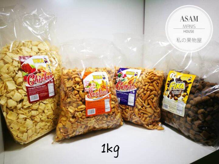 Bika Chicken/Cuttlefish/Seafood Flavoured Crackers&Fika Chocolate Pie ...