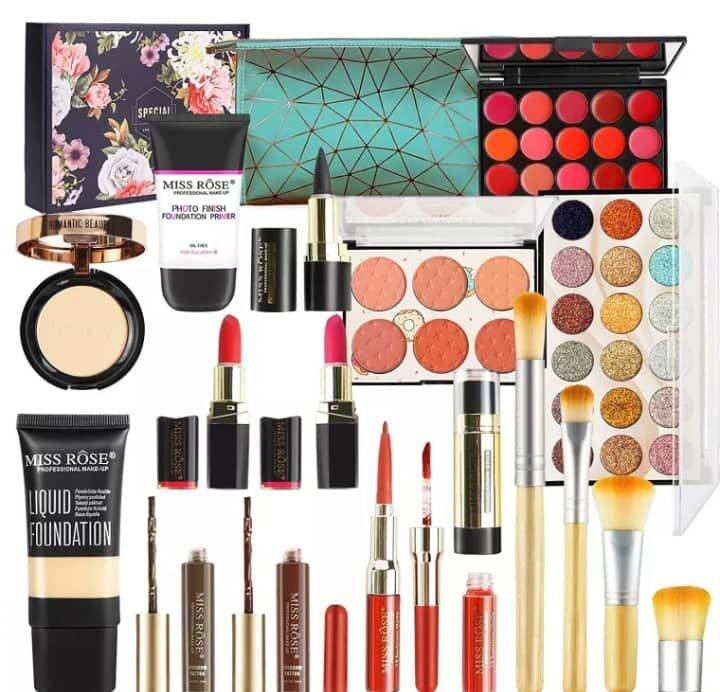 FULL MAKE-UP SETS ( all in 1 packaged.Make your face shine and standout ...