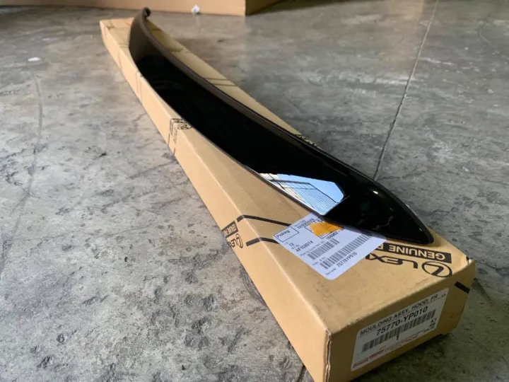 Toyota Hilux 2016 Front Hood Moulding Assembly - 75770-YP010 | Lazada PH