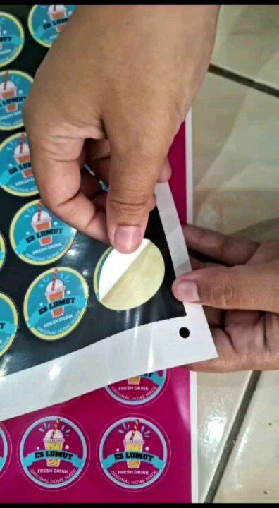 Stiker Minuman 10 Pcs Es Lumut Pink/ Biru untuk jualan pemotongan bulat ...