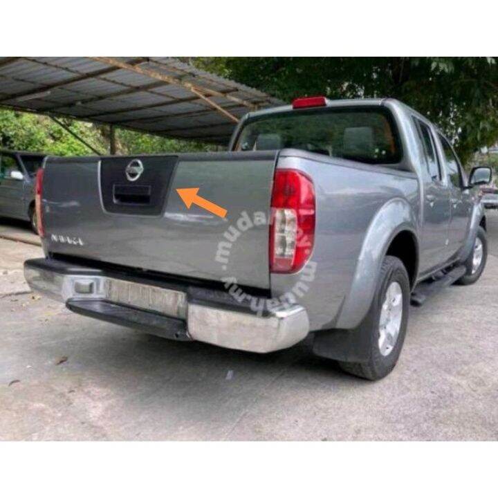 *ORIGINAL NISSAN D40T NAVARA REAR BONNET BOOT HANDLE WITH COVER ...