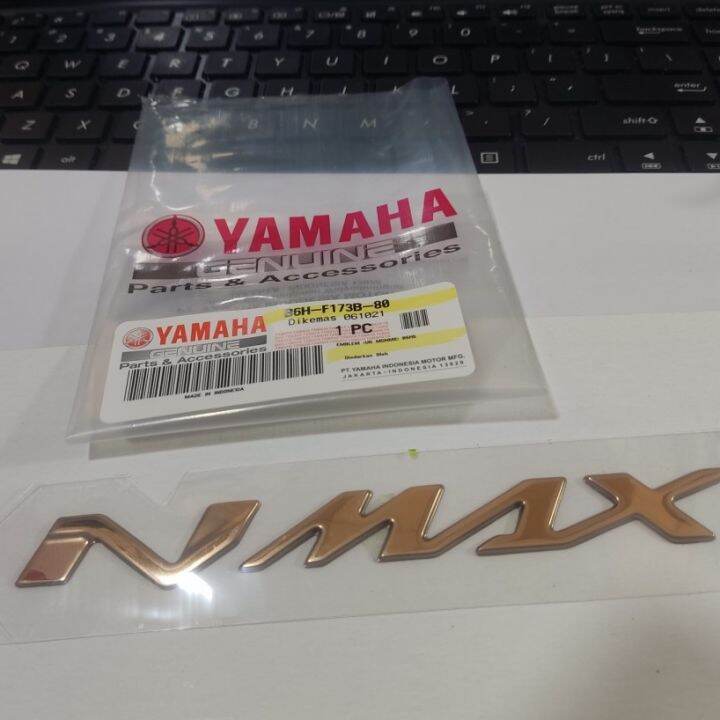 Emblem Logo Lambang Tulisan 3D GOLD Yamaha NMax 155 2020 B6H-F173B-80 ...