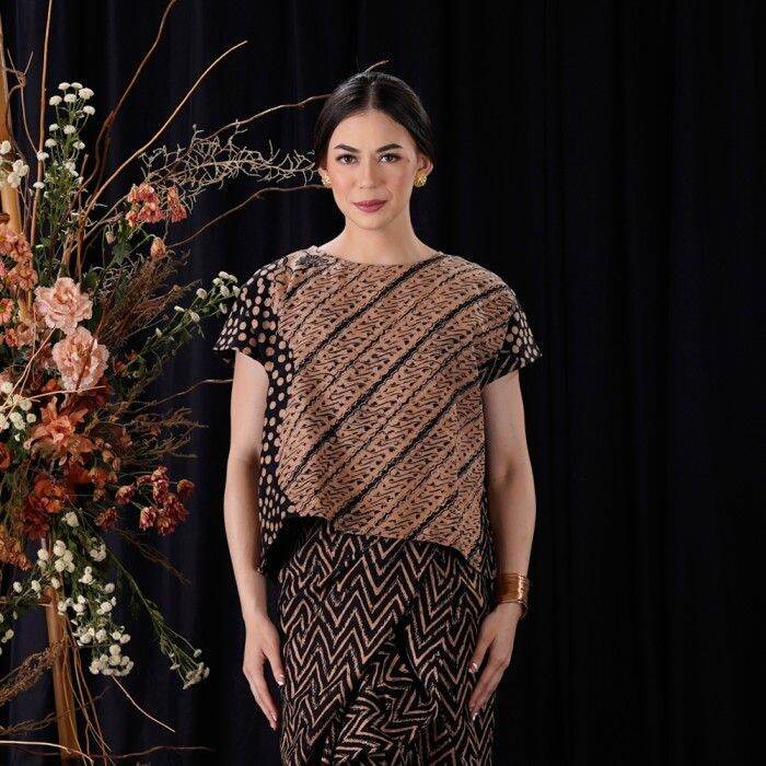 NONA RARA-Dhipa Dobi Cemani T2359 - Baju Batik Kasual Modern | Lazada ...